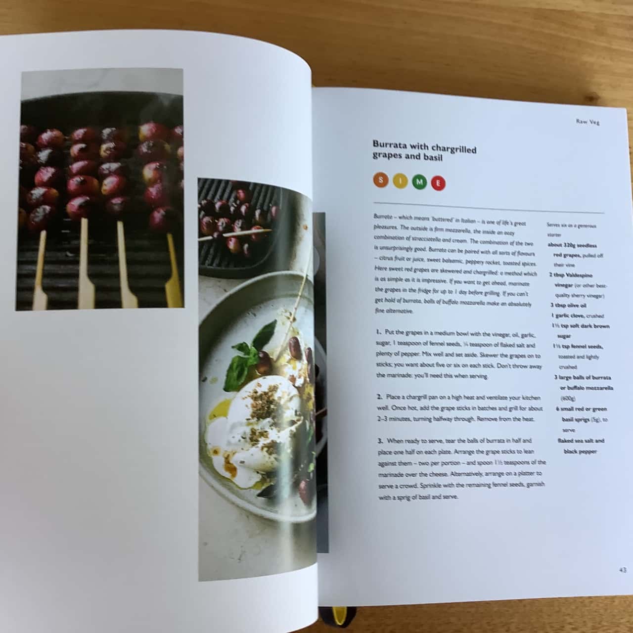 Ebury Press. Ottolenghi Cook Book Simple.(s)