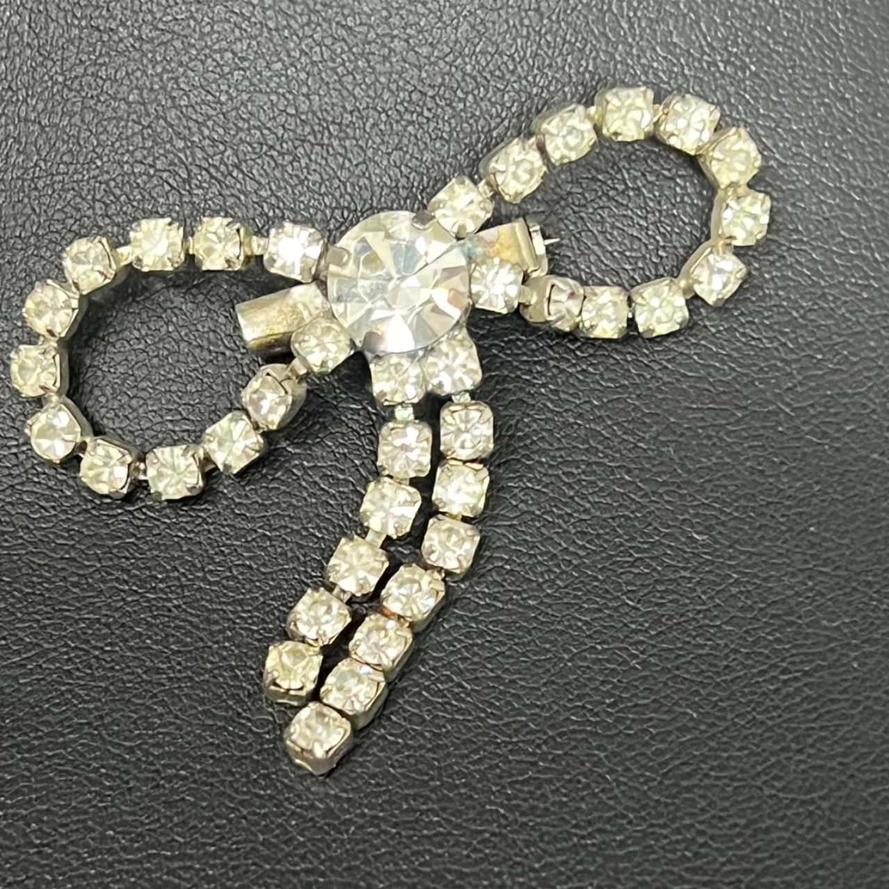 Women's Vintage Bow Broach Faux Diamonds/ 6cm length(s)