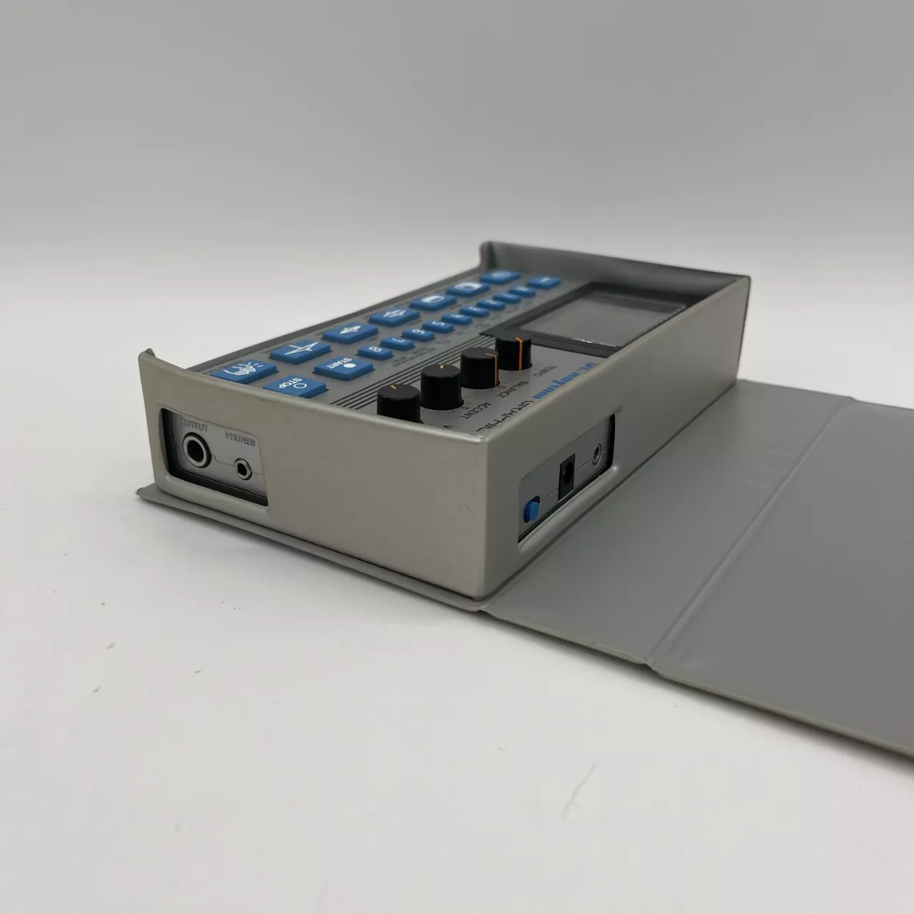 Boss DR-110 Dr. Rhythm Drum Machine [B#33] - Used Good | Salvos Stores