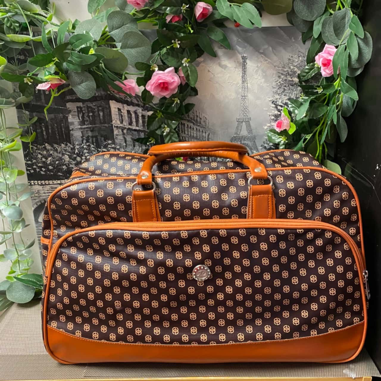 Brand new Dual Handle weekender bag. (s)