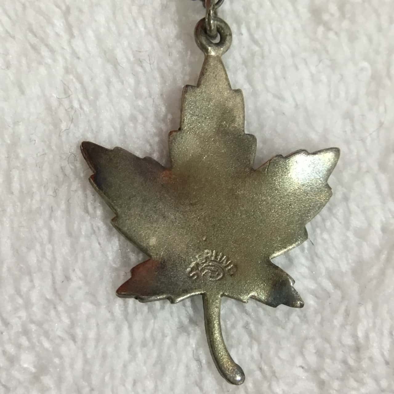 925 Sterling Silver Etched Carved Canadian Maple Leaf Pendant and Cable ...