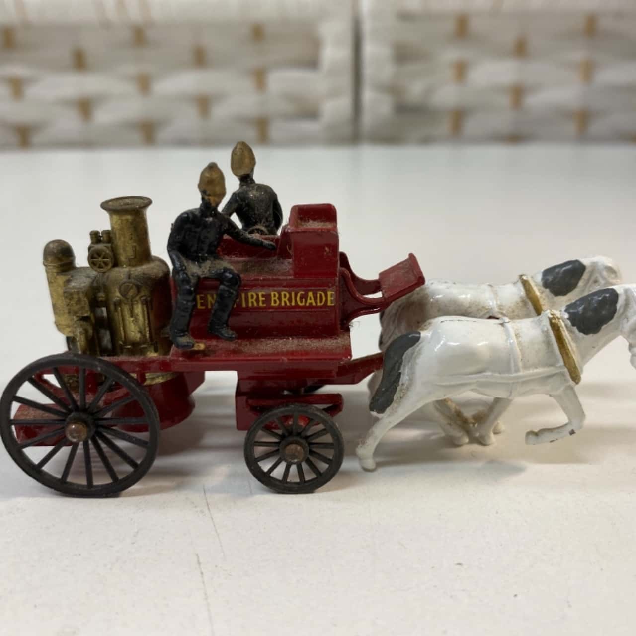 LESNEY MODELS OF YESTERYEAR BOX #4 SHAND MASON HORSE DRAWN FIRE ENGINE