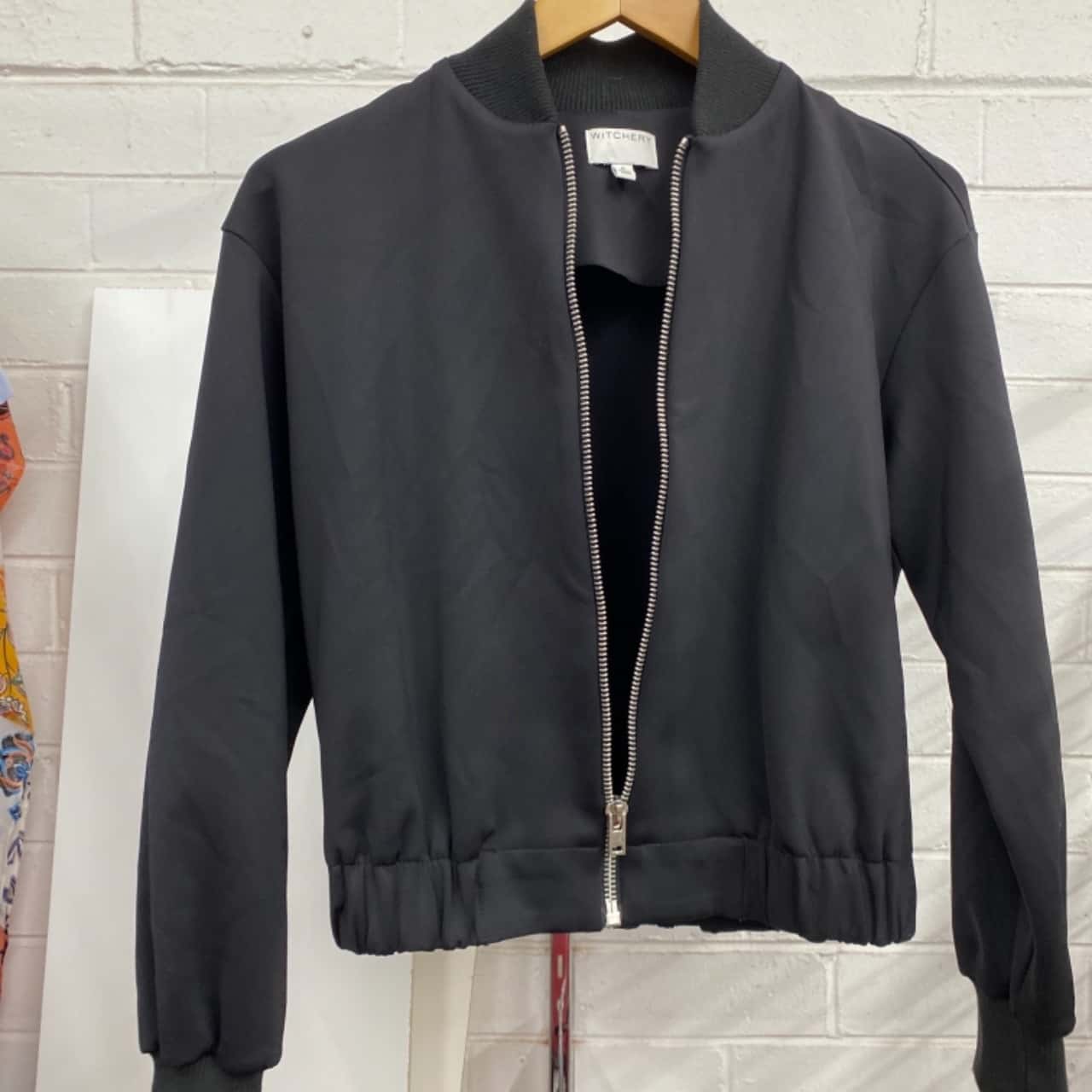 Witchery Womens Size 6 Front Zipper Black Jacket (s)