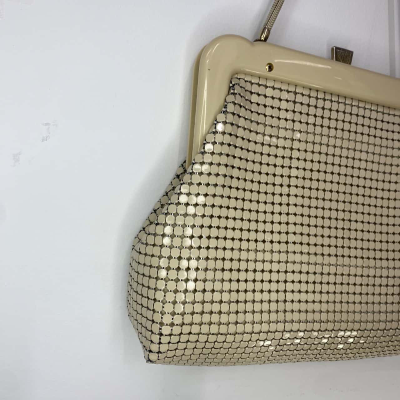 Glomesh Womens Handbag Beige with plastic trim and rectangle clasp (s)