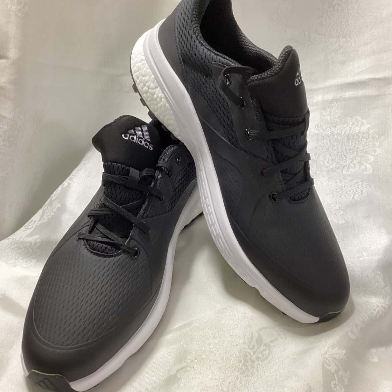 Adidas Mens Size 14.5 / 15 Black / White (s)