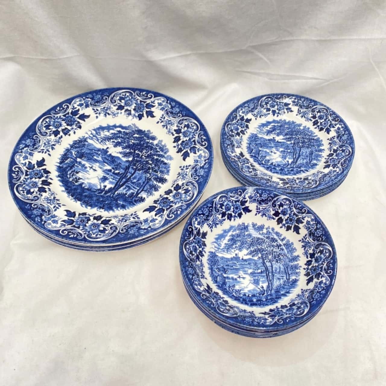 Churchill Blue Willow English Garden Scene 12 Piece Partial Dinner Set ...