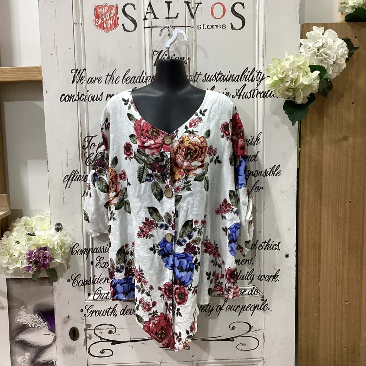 MADE IN ITALY BRAND! GORGEOUS LARGE BUTTONS DETAILED FLORAL WAIST TIE ...