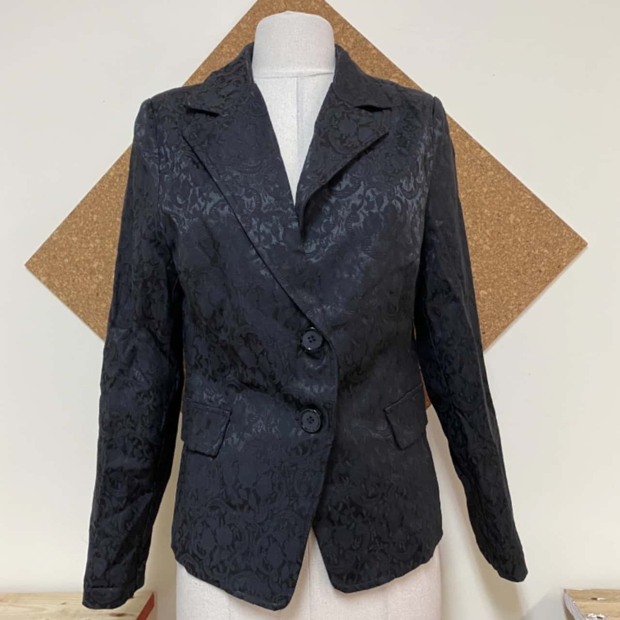 Caroline Morgan Womens Size 10 Black Embossed Jacket (s)