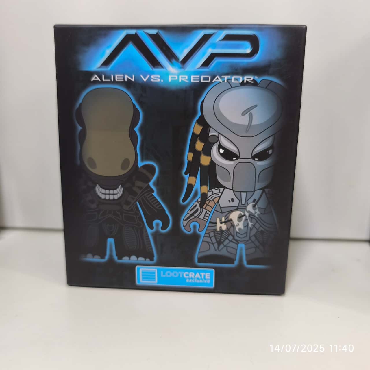 Alien V Predator Titans Vinyl Figure As New PreOwned (s)