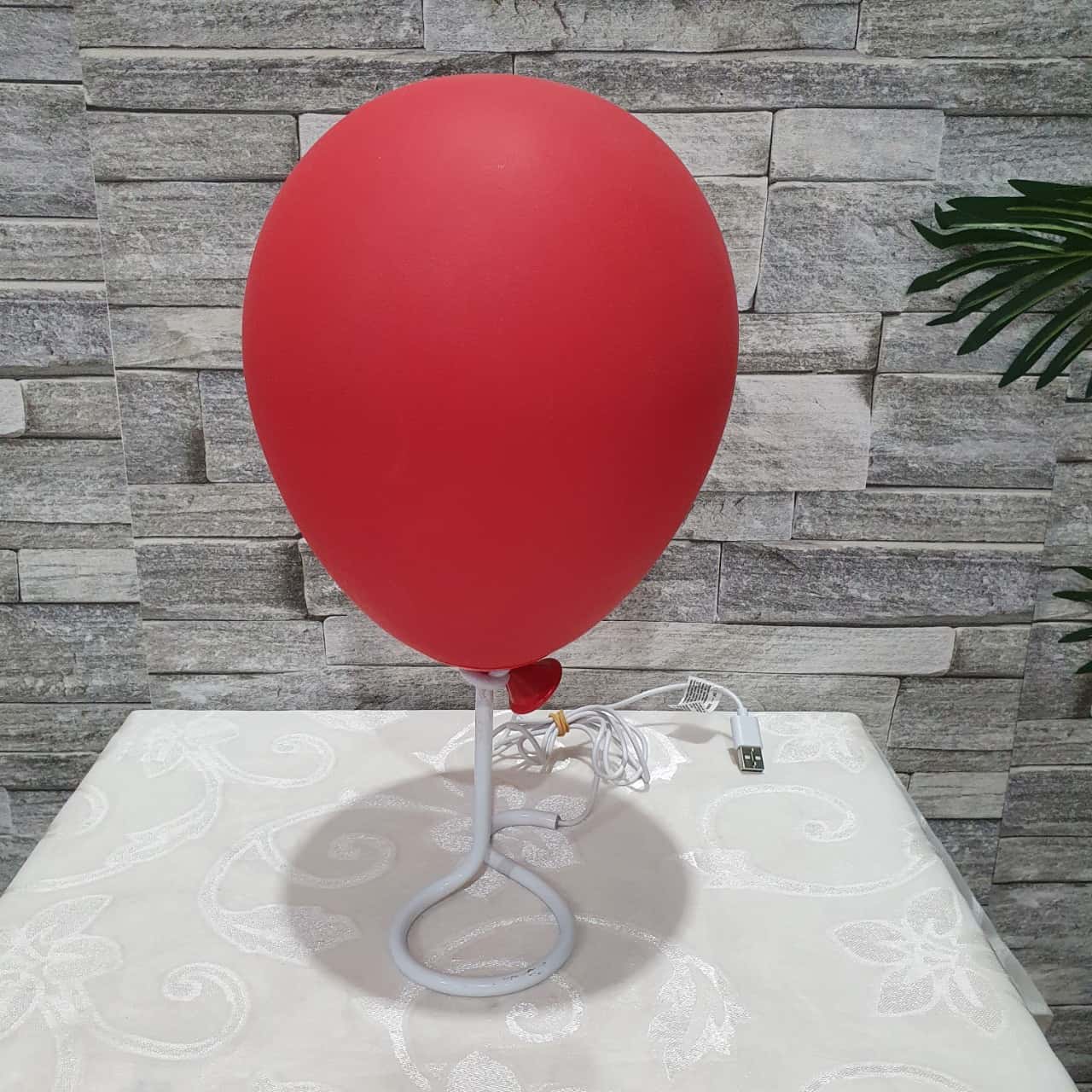 Stephen King IT Pennywise Ballon Lamp Desk Table Light USB(s) - Used ...