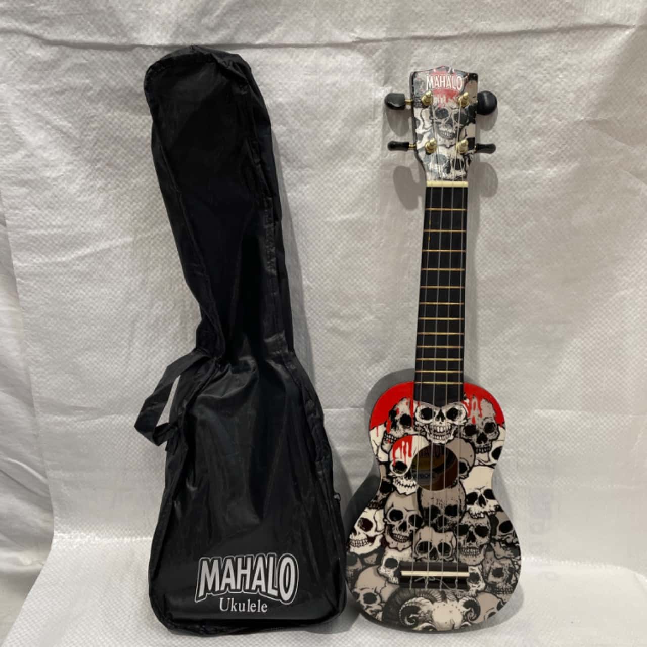 Mahalo Art Series Ukulele ‘Skulls’ Design - With Soft Carry Bag(s)
