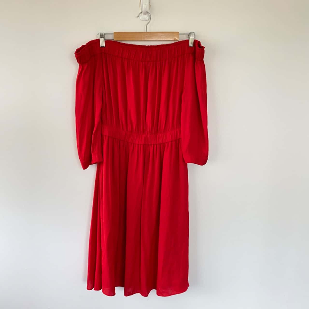Witchery Red Off Shoulder Long Sleeve Satin Look Mini Dress Size 8 / S (s)