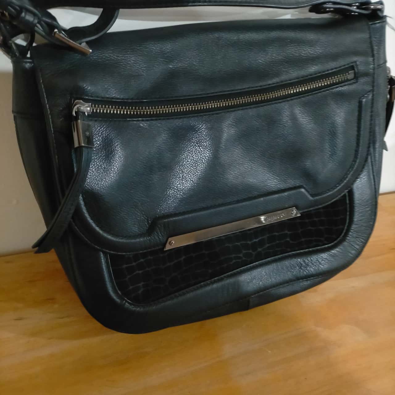 Mimco Black Leather Handbag VGUC(s)