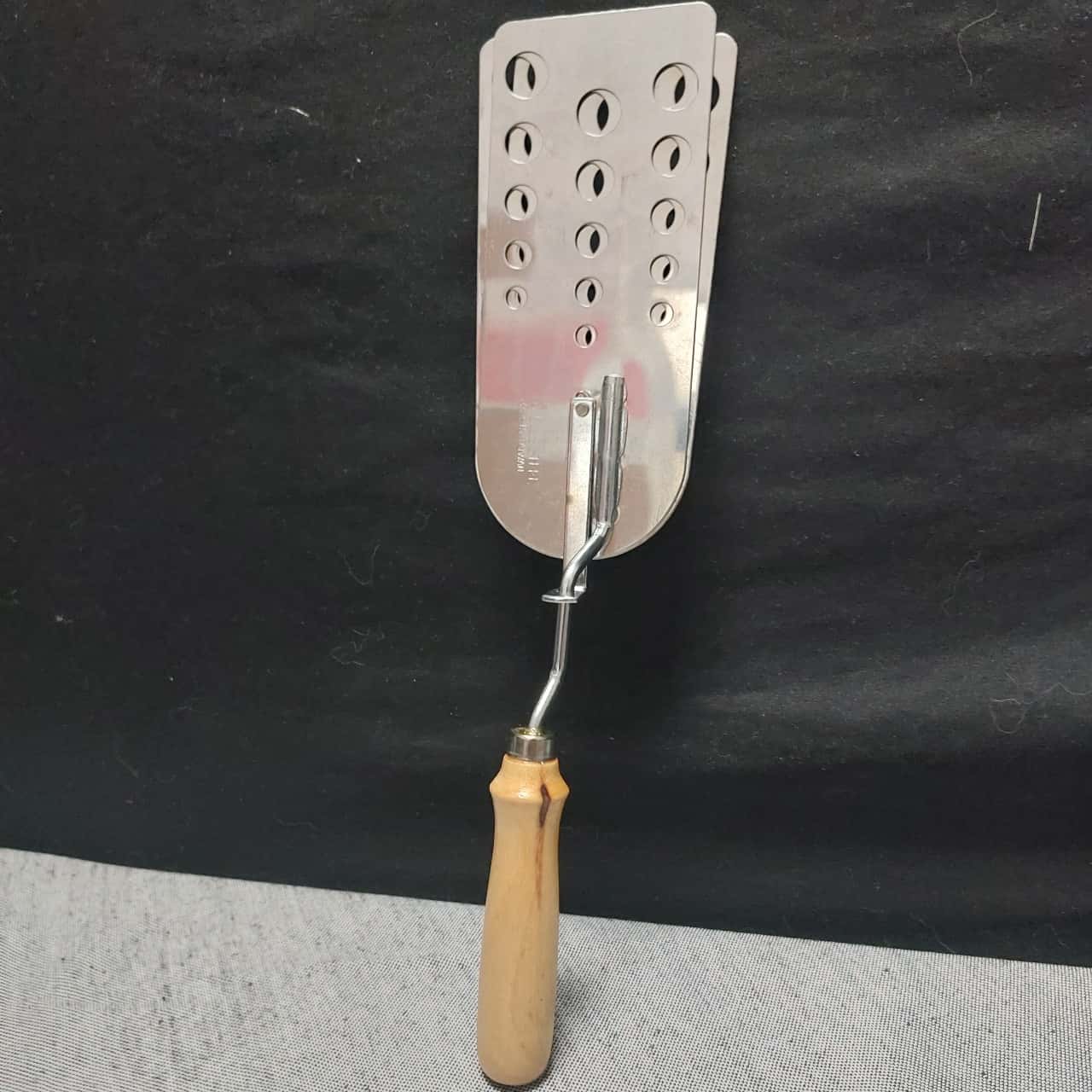 Extendable spatula stainless steel