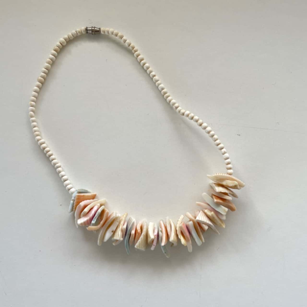 Natural Shell Choker Necklace(s)