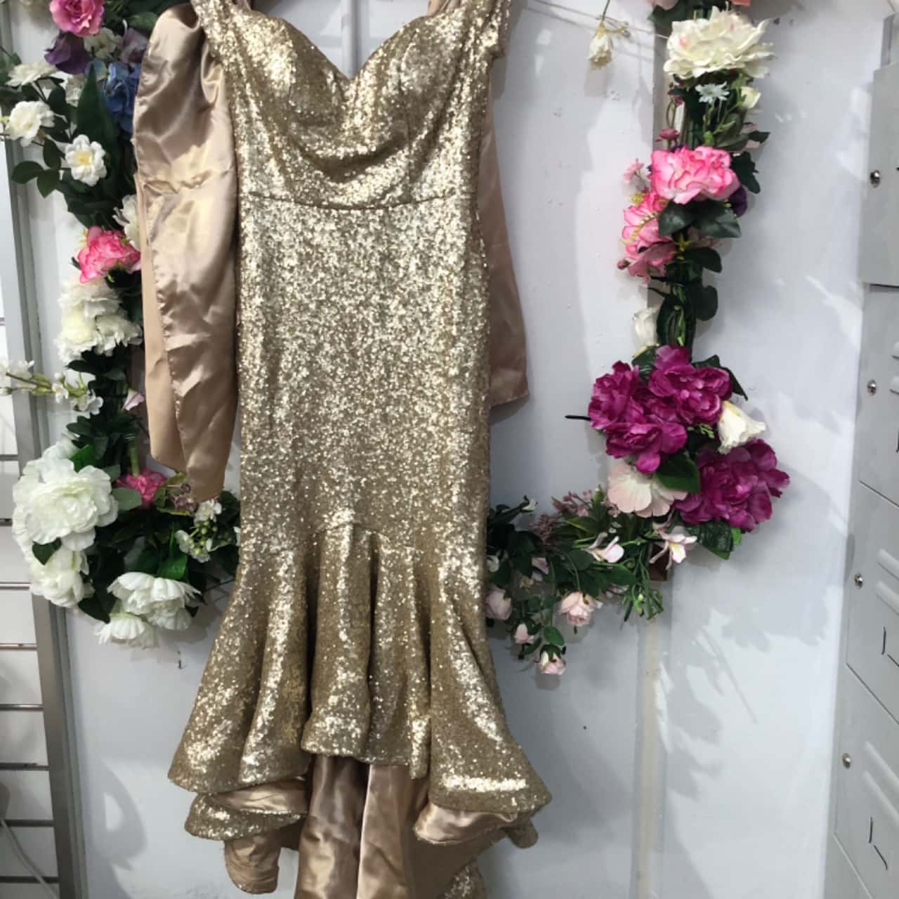 TinaHoly Size 10 Gold sequin formal dress with stole (s)