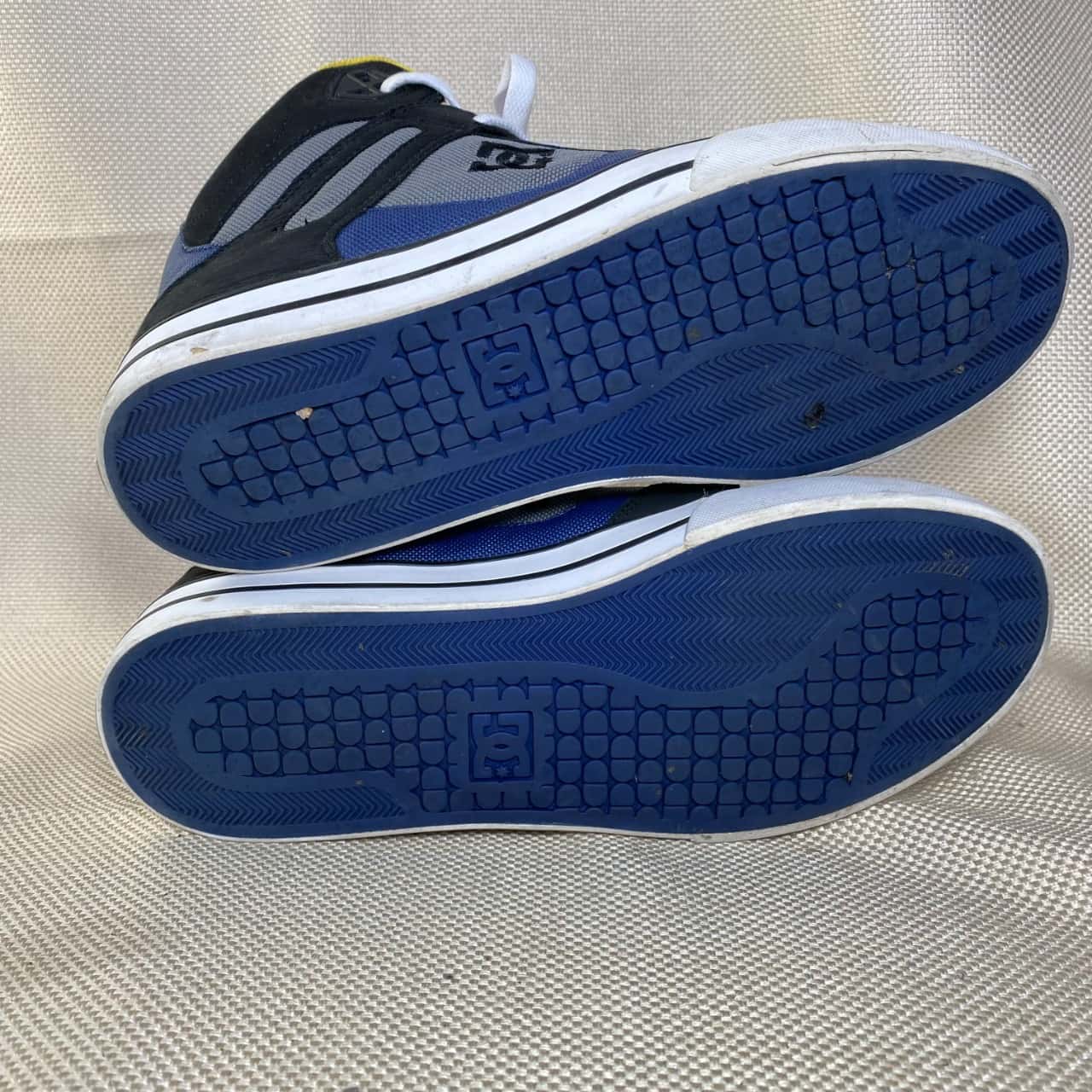 DC Mens Shoes ***Used but in very good condition****(s)