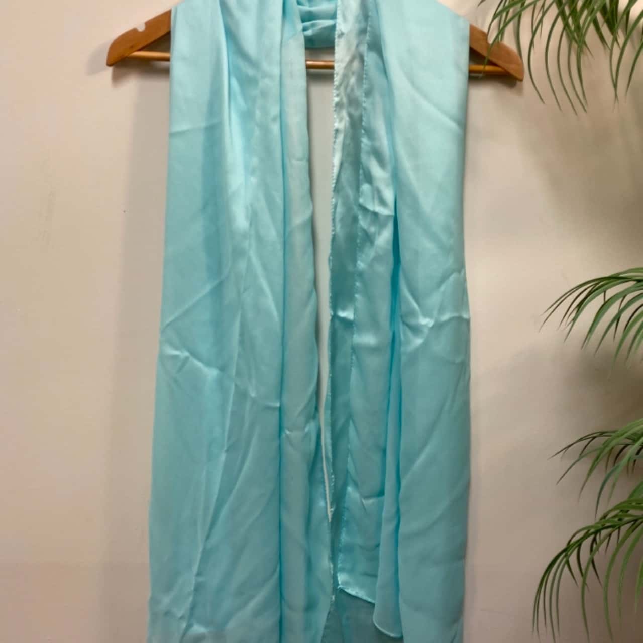 Womens 100% Silk Size 0 Turquoise Scarf(s)