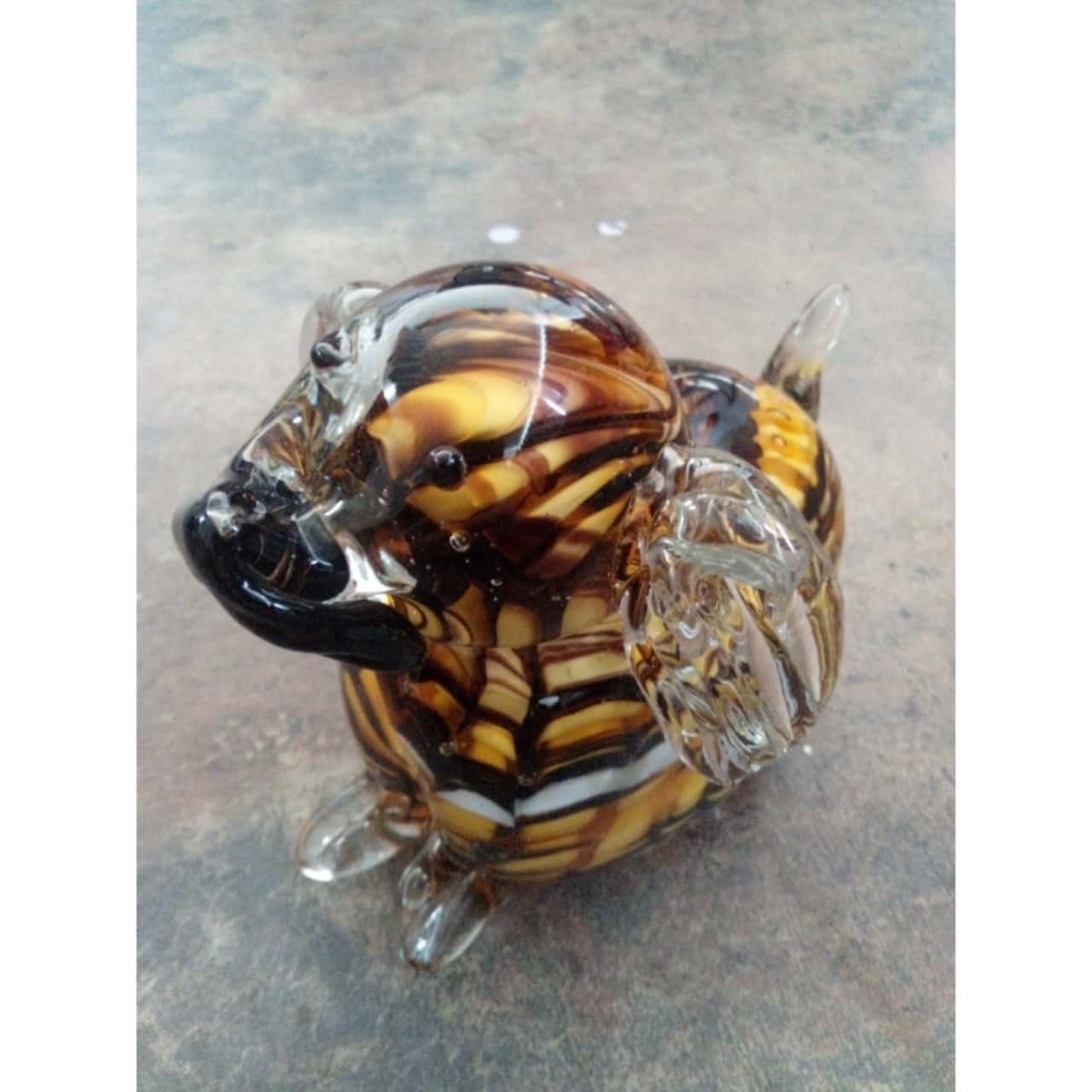 Beautiful Glass Dog Figure/Paperweight