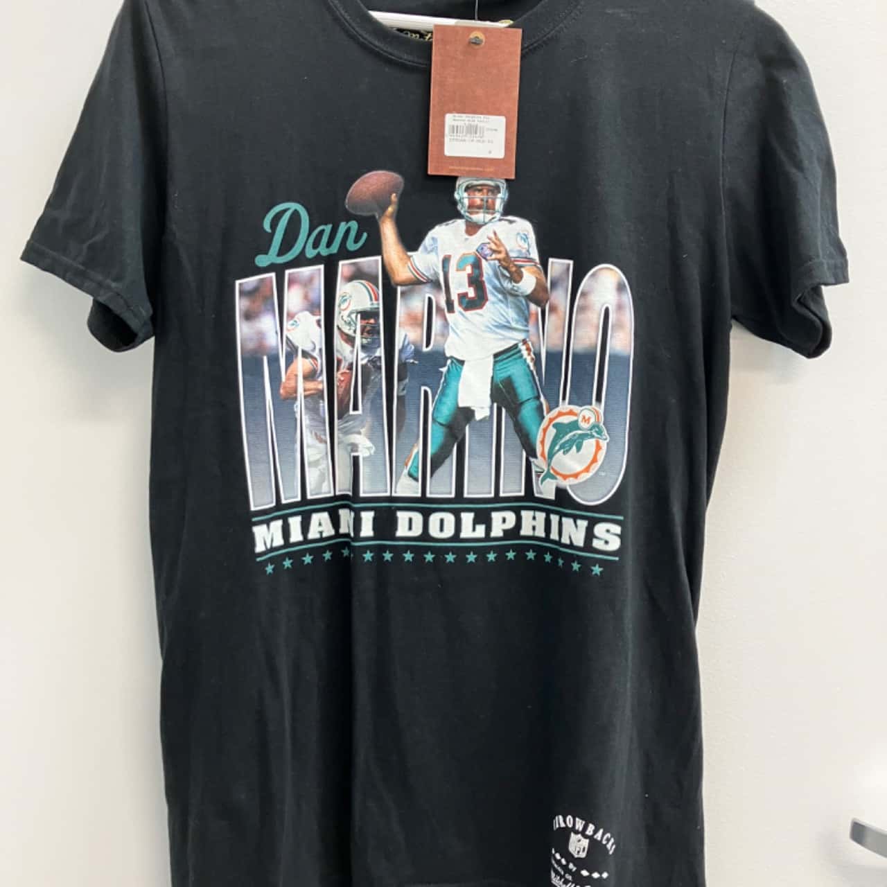 Mens Mitchell and Ness/NFL Dan Marino Miami Dolphins Graphic T-shirt ...