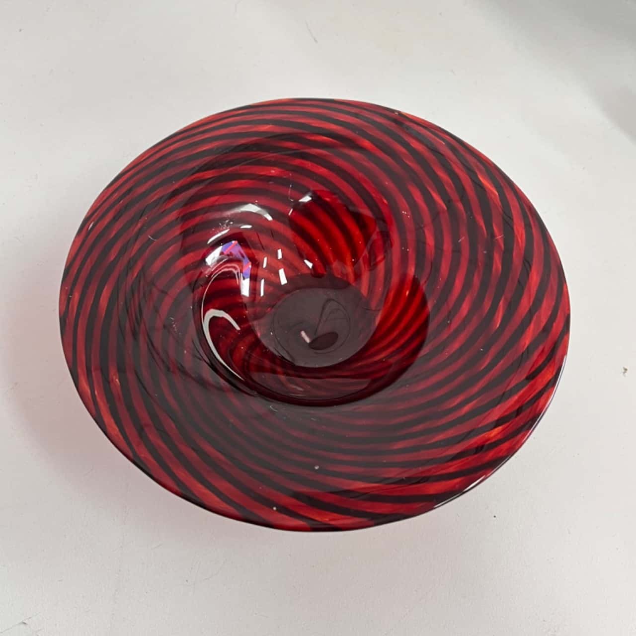 RED ROUND GLASS BOWL (SMALL)