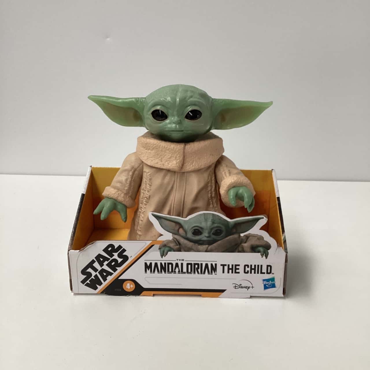 Star Wars: The Mandalorian - The Child / Baby Yoda(s)
