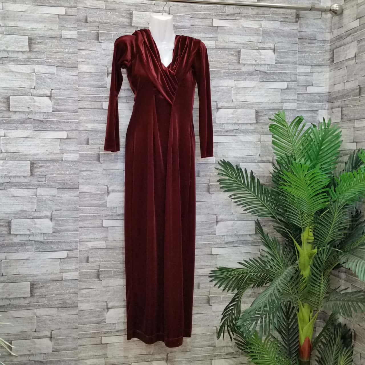 LISA HO Vintage Womens Size 10 Formal Dress / Long Sleeve (s)