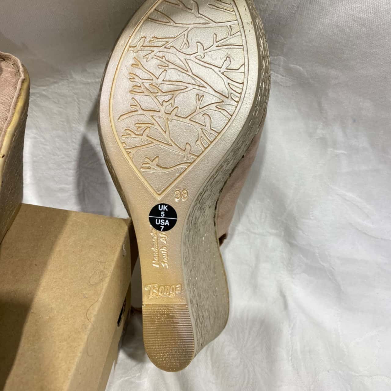 Tsonga Inkuzi Women’s shoe Beige / Silver heel all Leather(s)