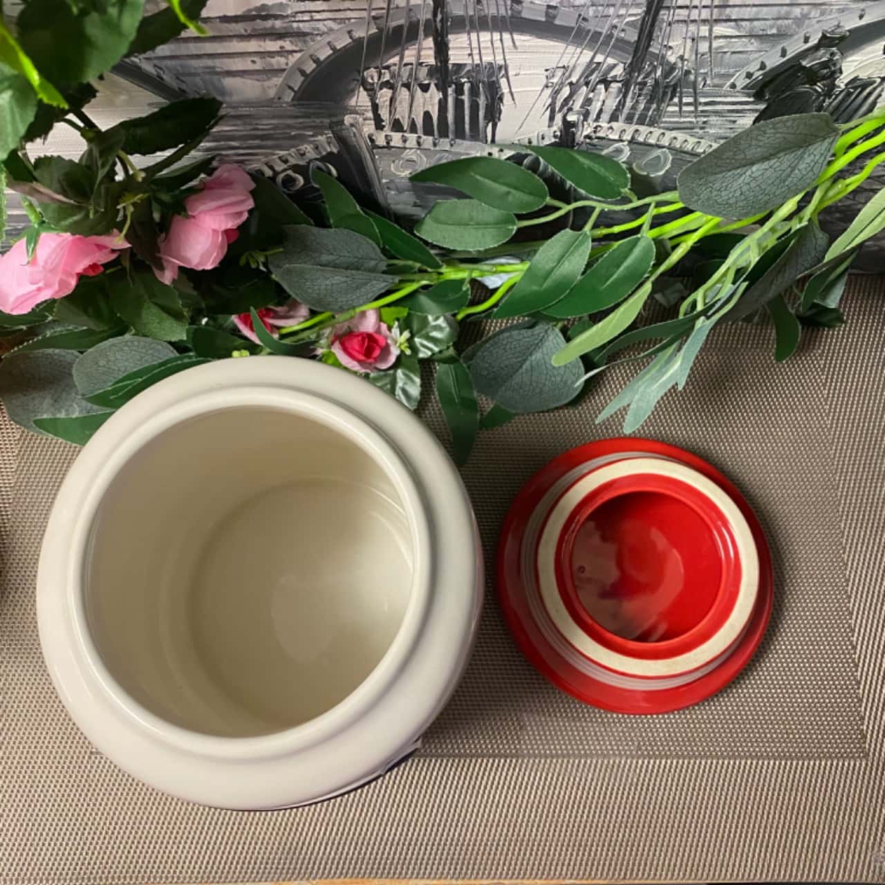 Anna Gare cookie/tea canister.