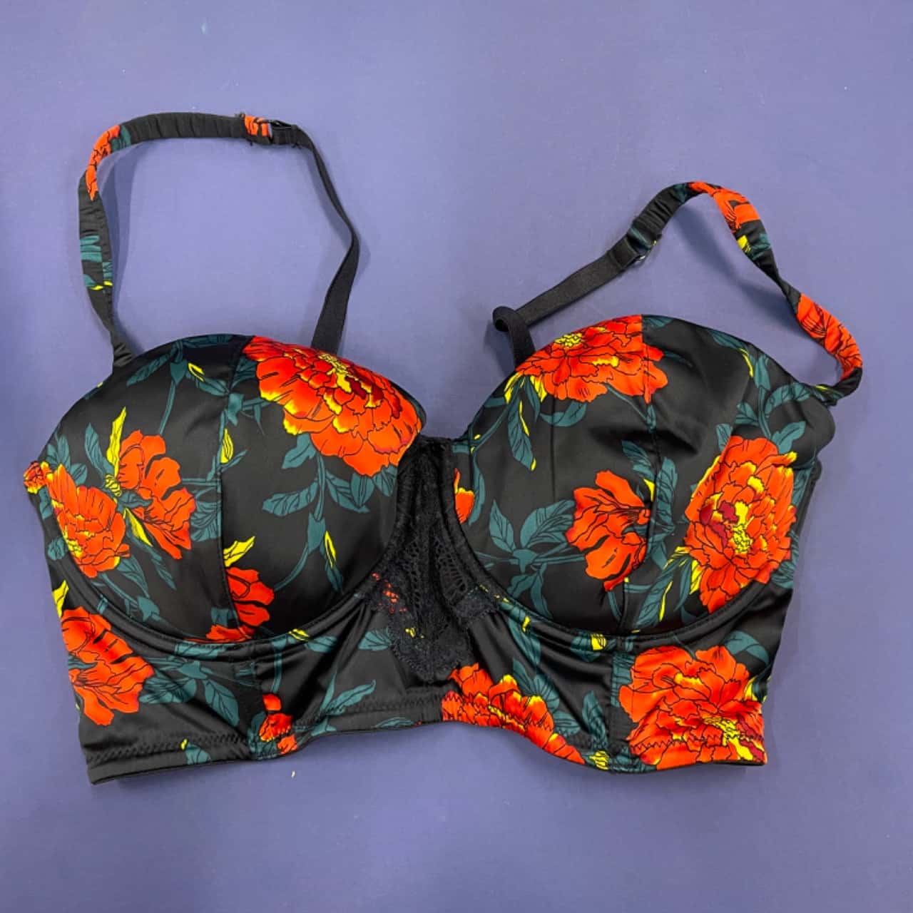 Intimo Womens Size 34DD Black / Floral Push up Bra(s)