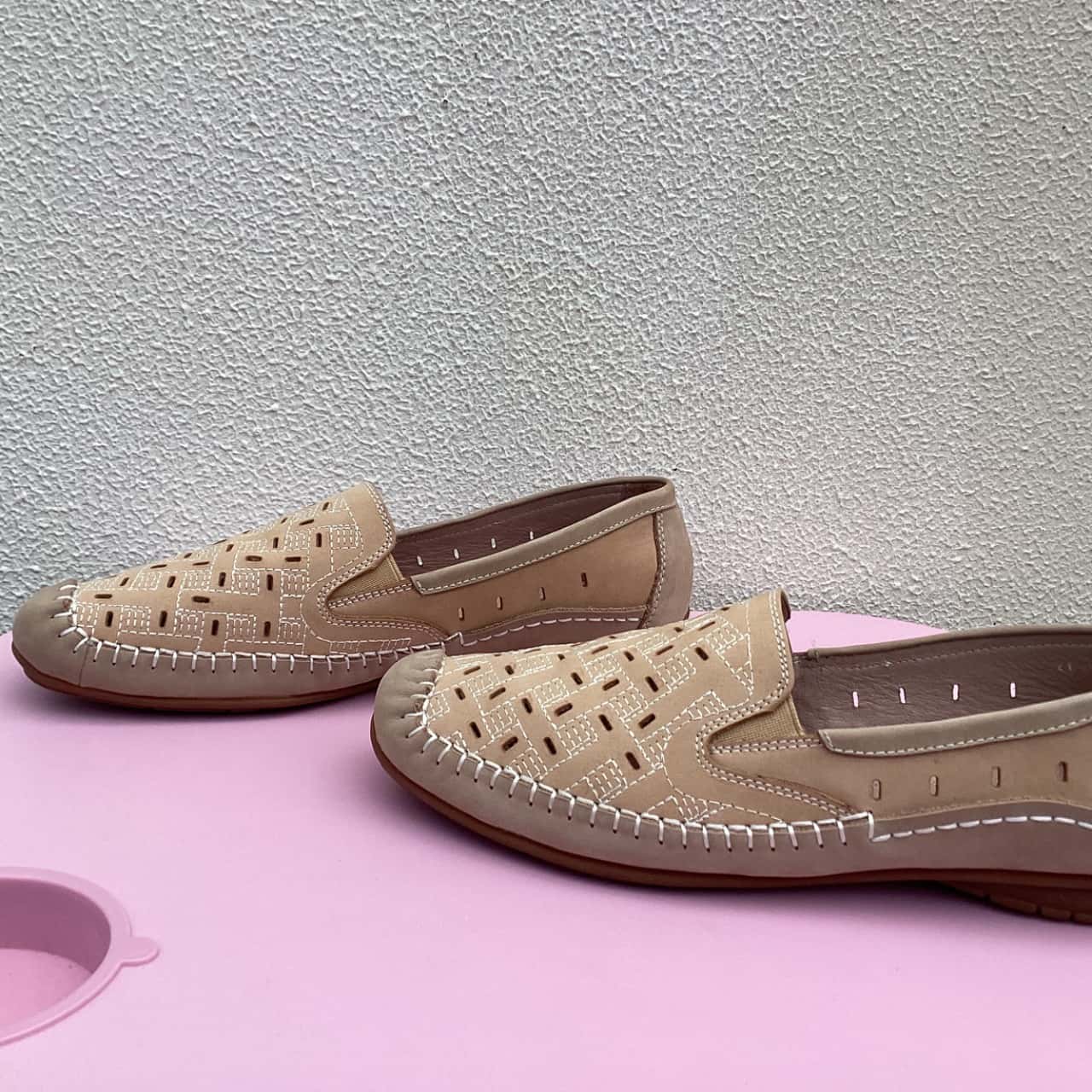 Womens Ascari Shoes Size 41 Beige RRP $149.95(s)