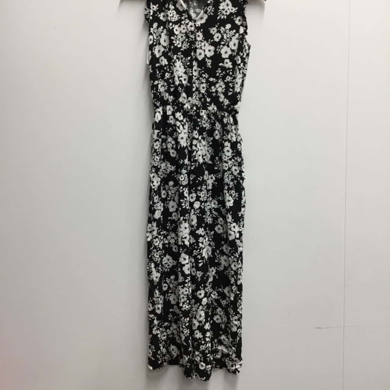 Decjuba Kids Britt Ruffle Jumpsuit. BNWT