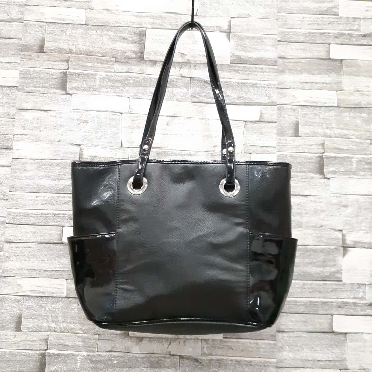 Basque Womens Handbag Black