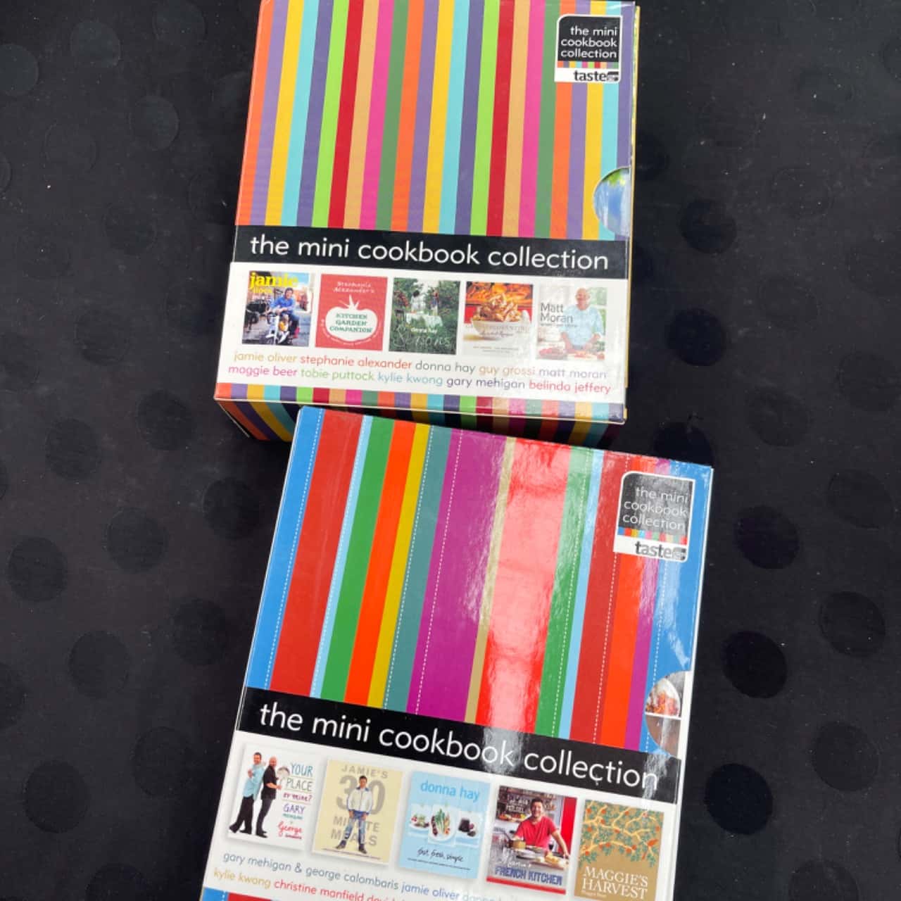 2 x Mini Cookbook Collections (s)