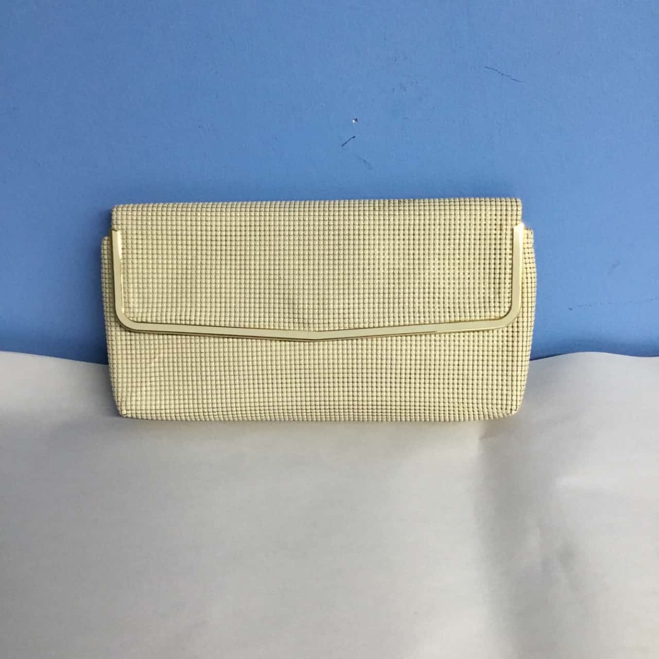 Glomesh Womens Cream Purse