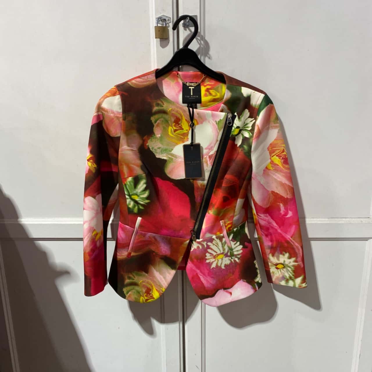 Ted Baker Womens Size 2 Front Zipper Floral / Pink (s)