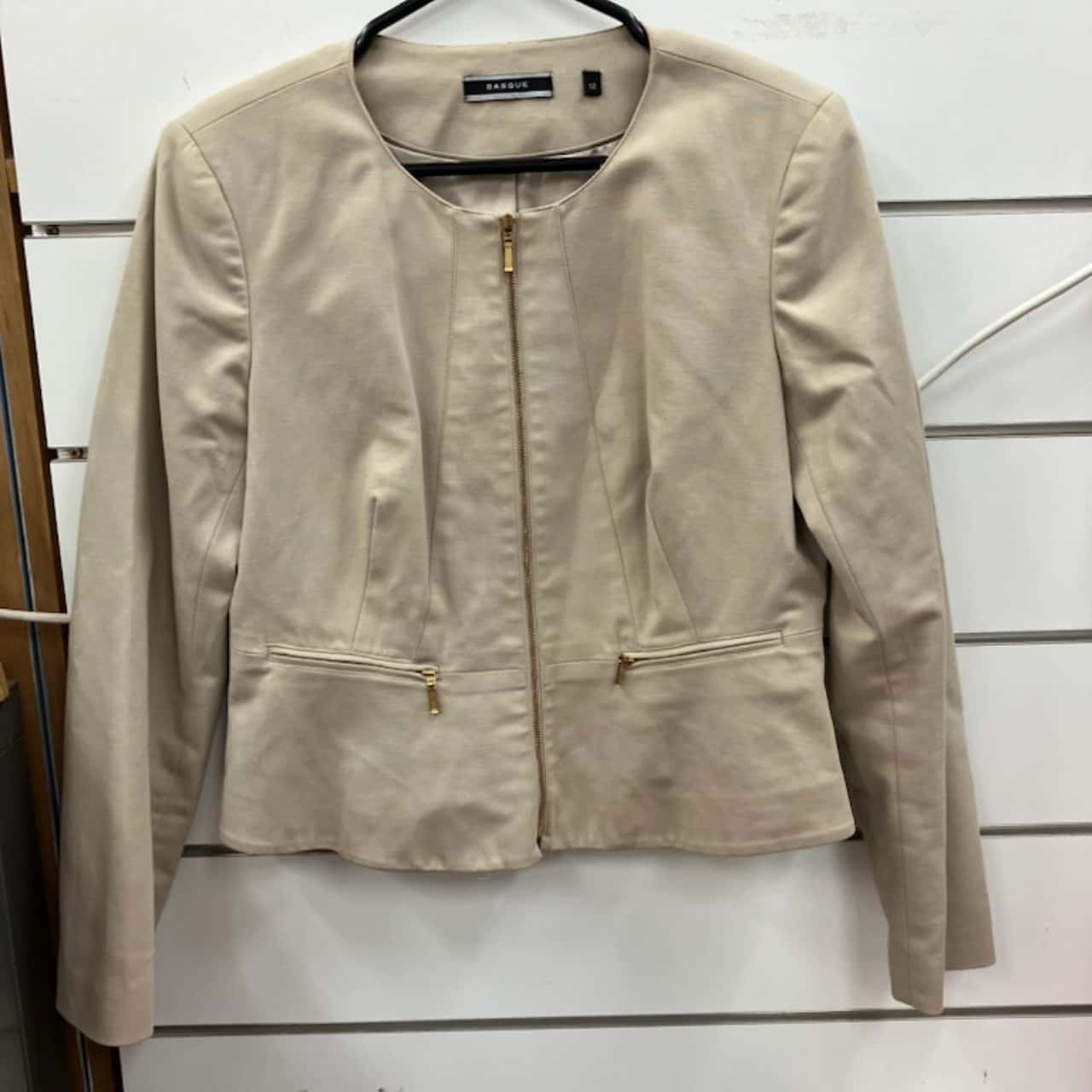 Basque Womens jacket Size 12 Front Zipper Beige