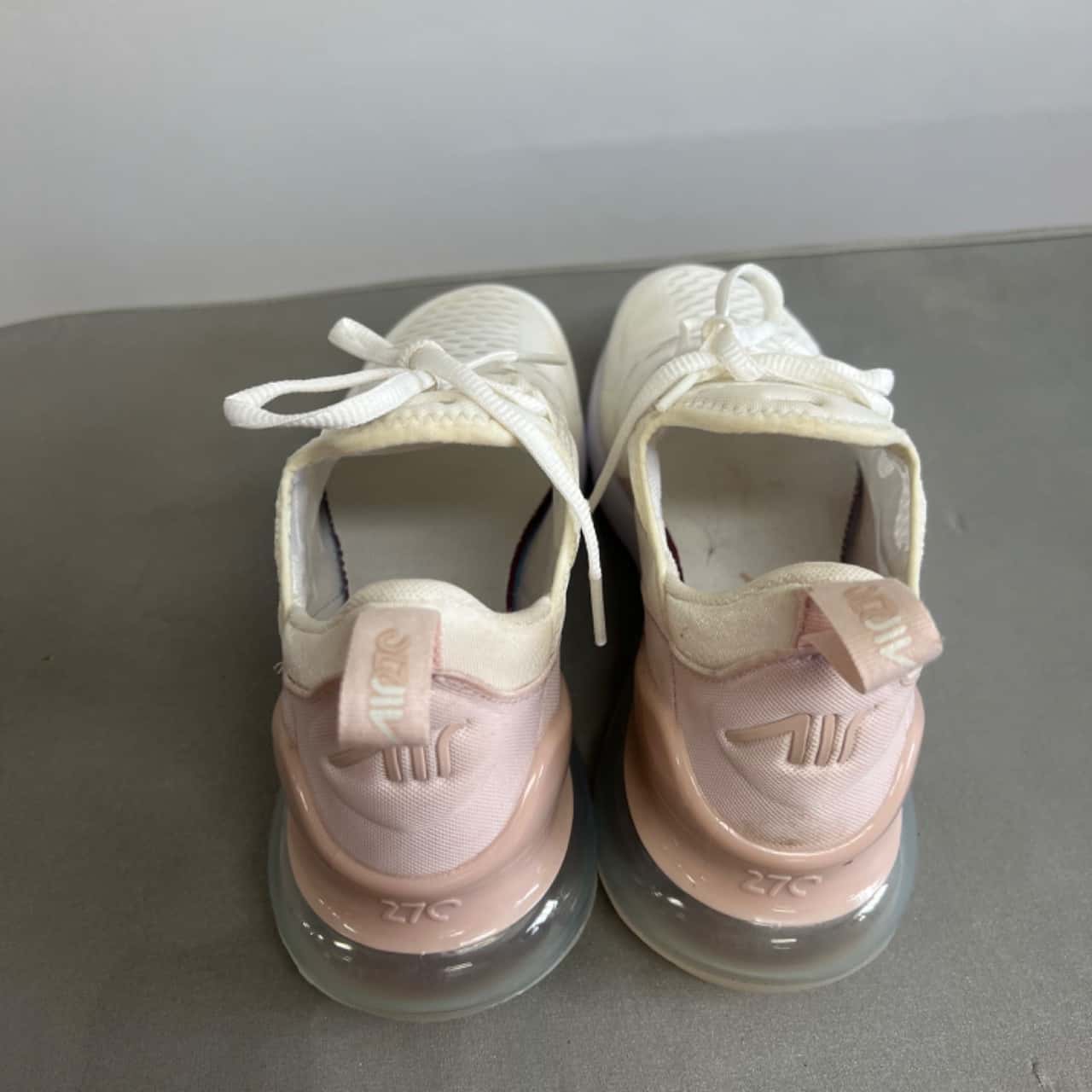 Nike Womens Size 7 Pink White Shoess