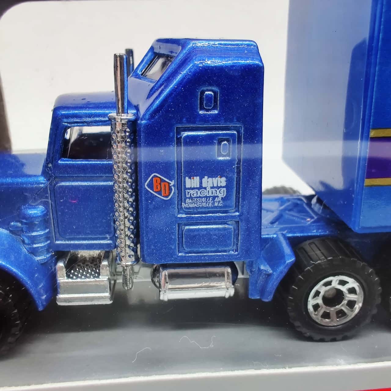 Matchbox Toys Superstar Transporters Limited Edition Bobby Labonte ...