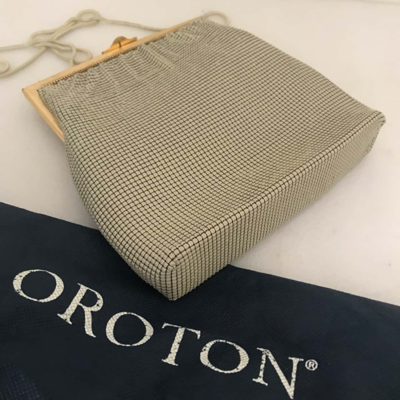 Vintage Oroton Womens Mesh Handbag Cream with Changeable Handle(s)