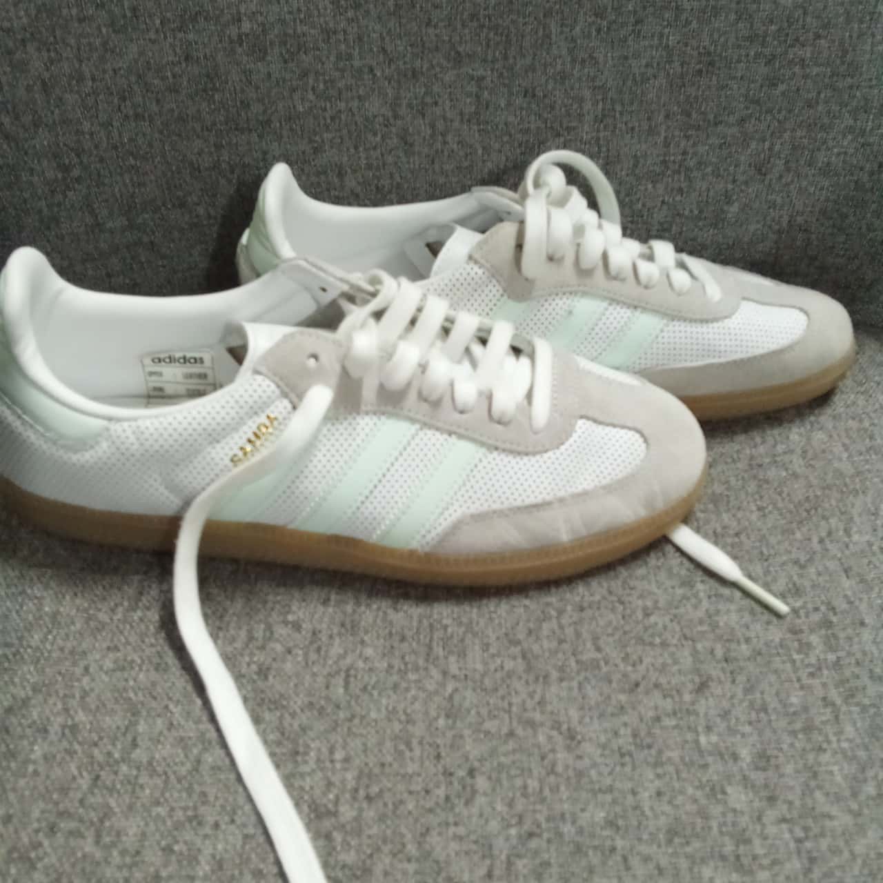 Adidas Pale Green On White Samba Runners Size UK 7.5 NWOT(s) - New ...