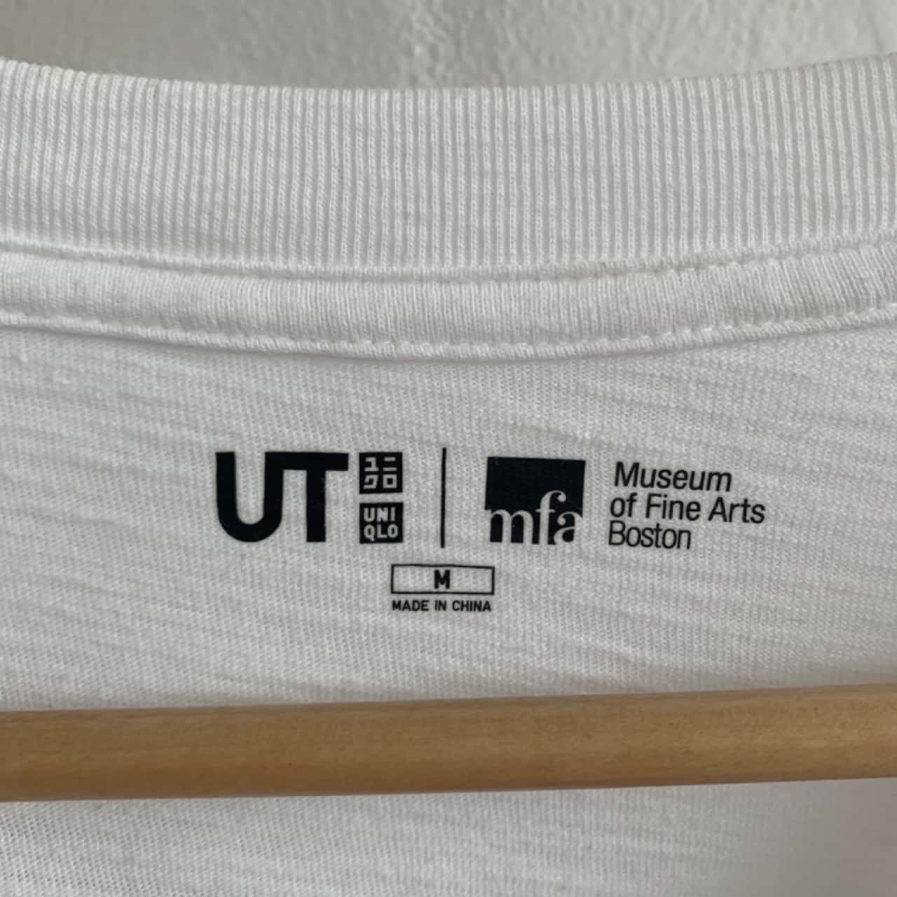 Uniqlo Medium White Graphic Tee(s)