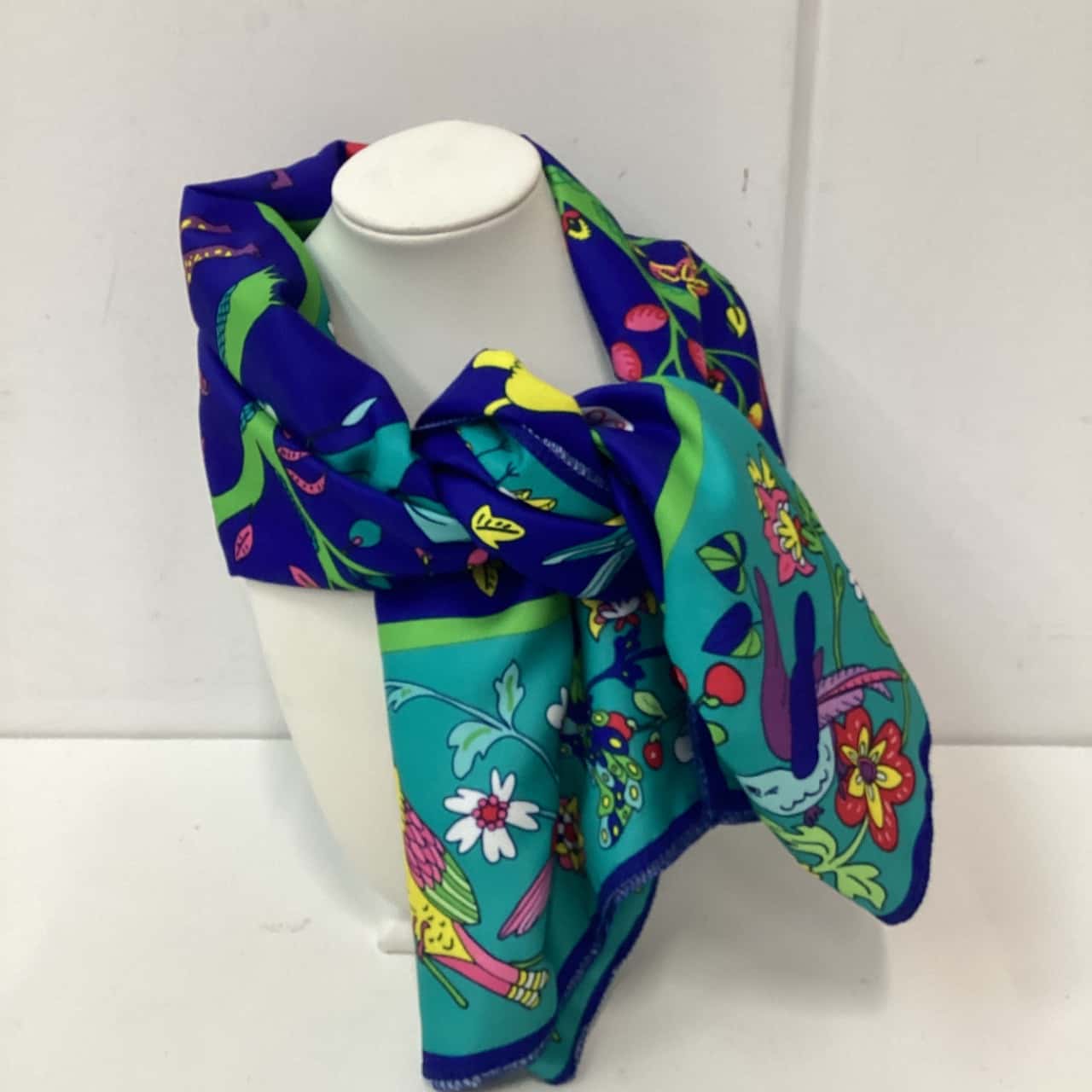 Lush Womens Multicoloured recycled plastic scarf