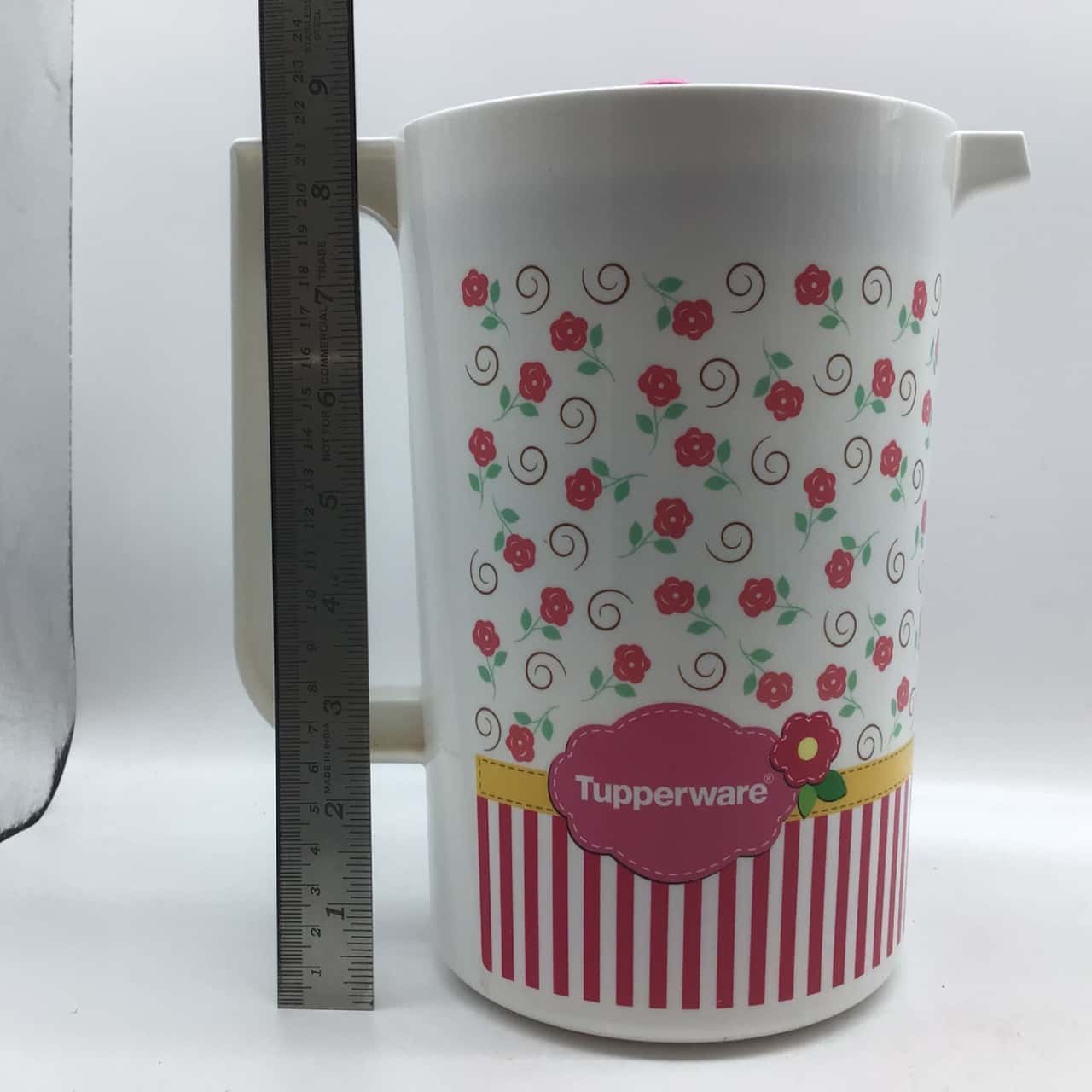 Tupperware Blushing Pink 2 Ltr Jug with Airtight Lid(s)