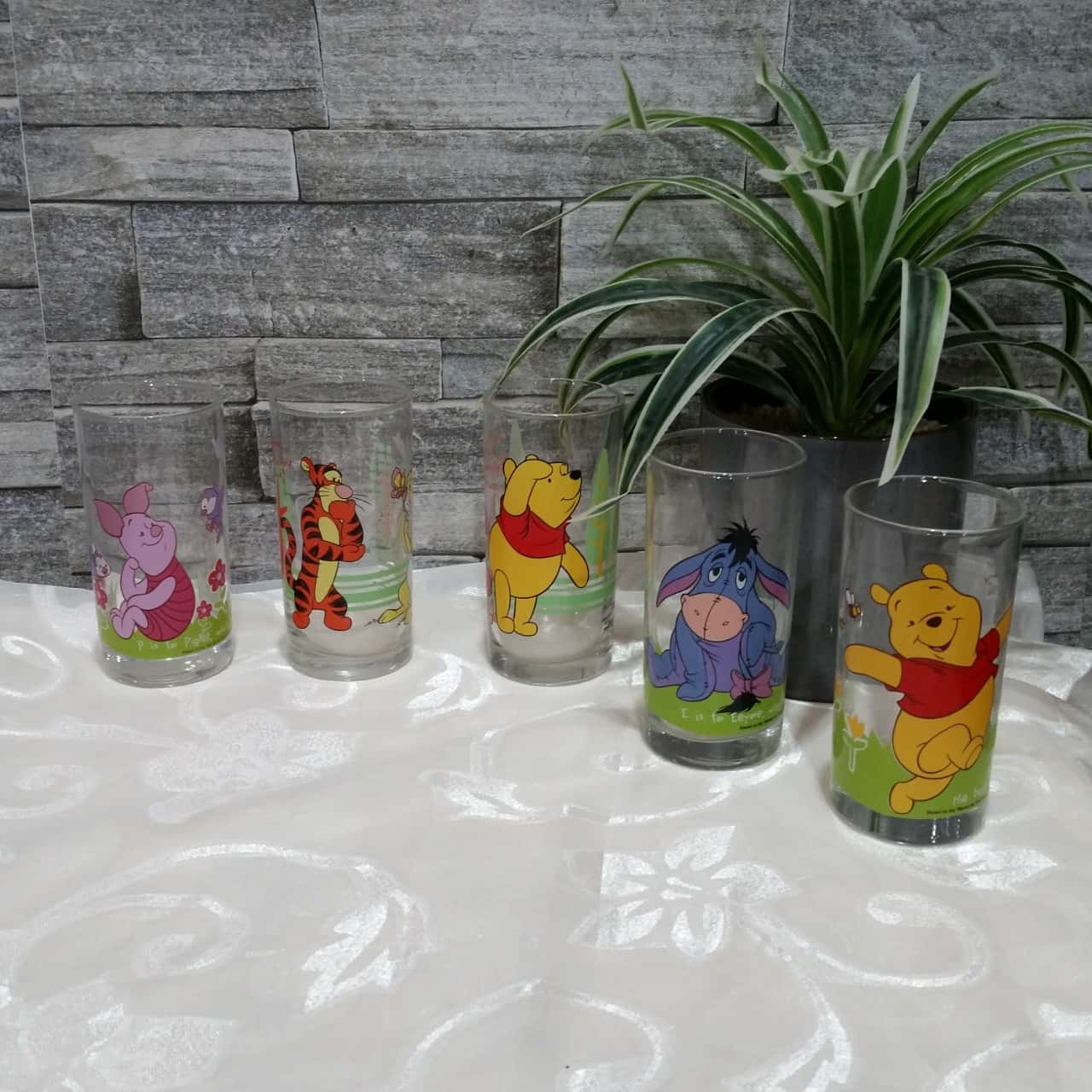 Vintage Winnie the Pooh Disney Collectable Limited Edition glasses ...