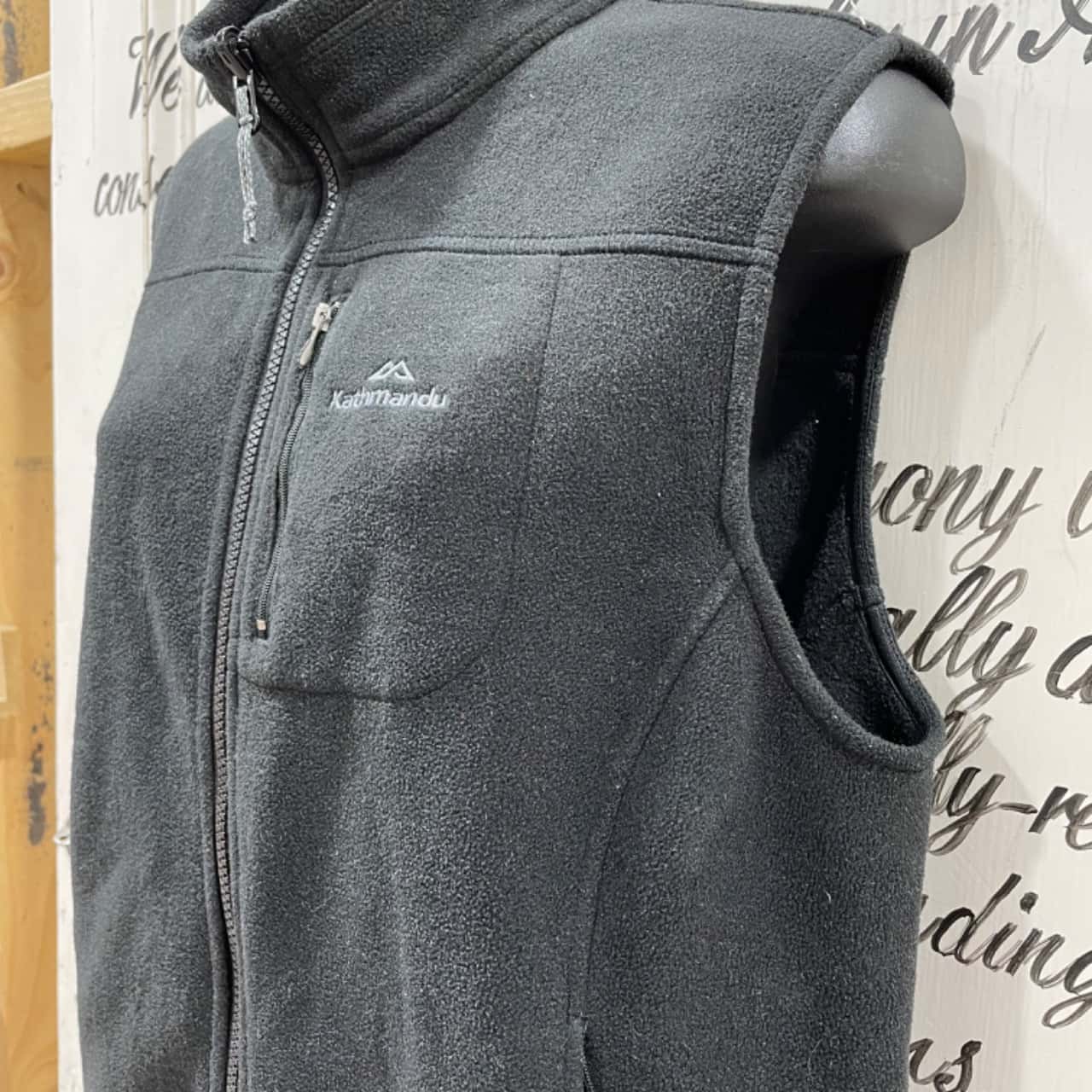 KATHMANDU BRAND!!! AS NEW!! Vest Womens Size 16 Black (s)