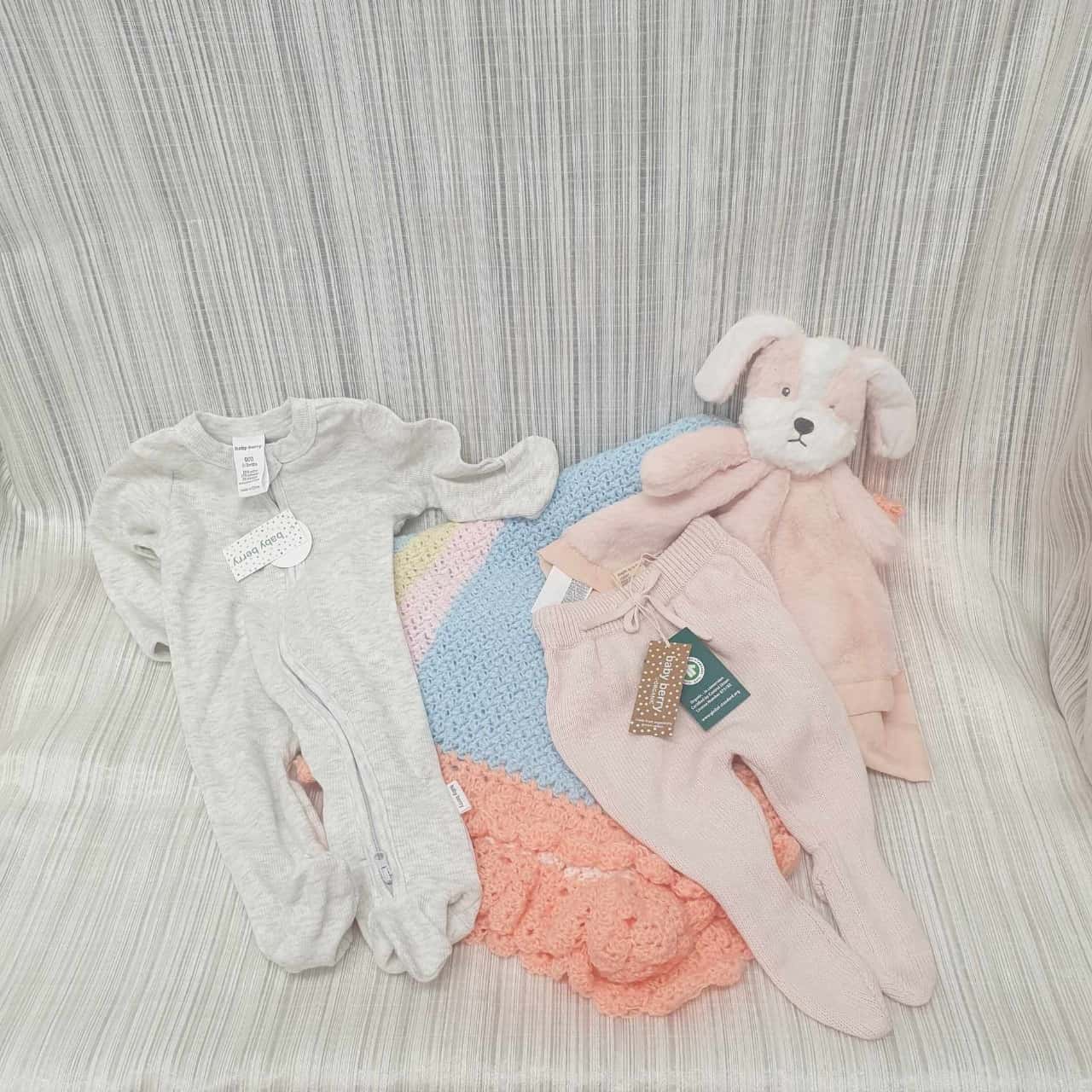 Gorgeous Baby Bundle - Gro Suit 0-3mts /Leggings New Born /Super Soft ...