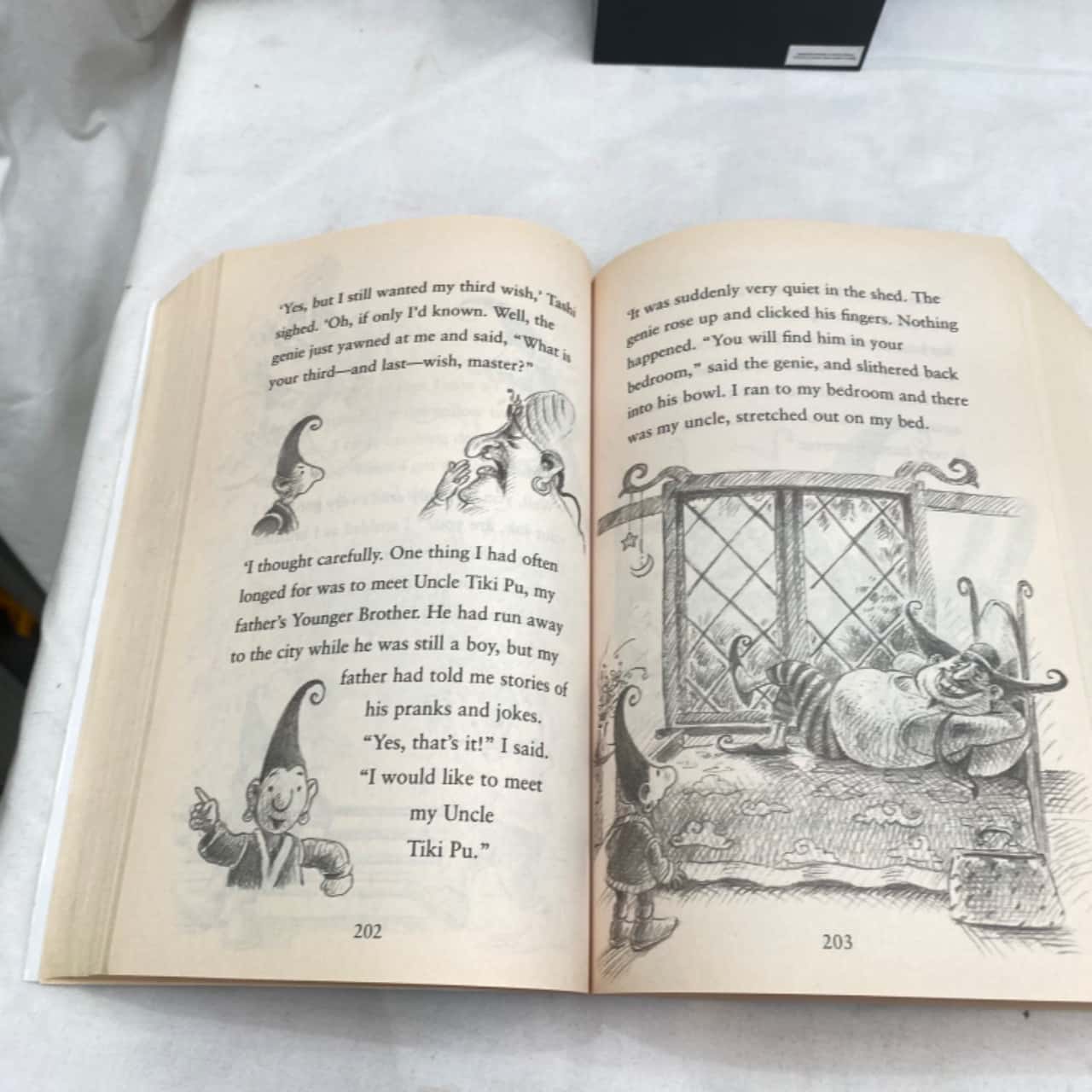 The Great Big Enormous Book of Tashi 32 Stories in one Book Complete ...