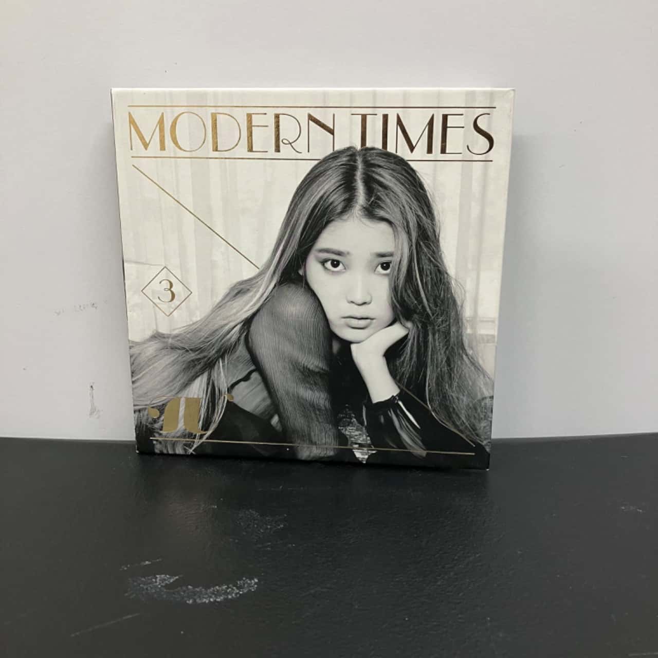 IU Modern Times Album (Korean)(s)
