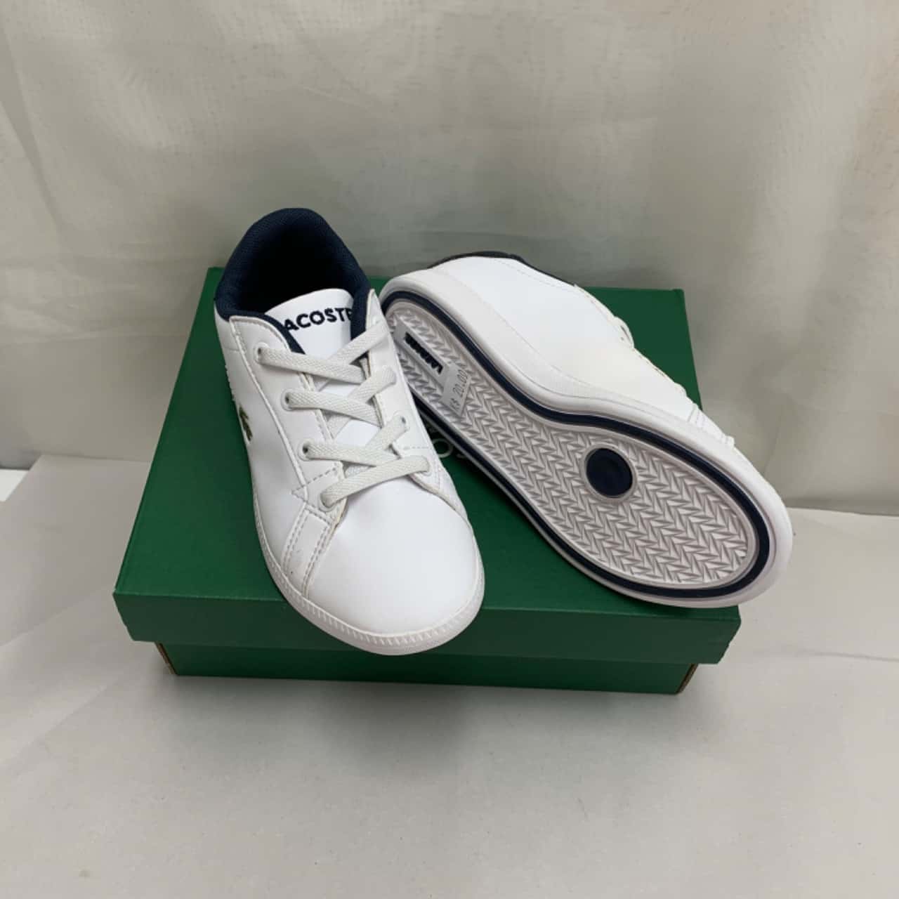 NOW-REDUCED Lacoste Womens Size 7 White (s)